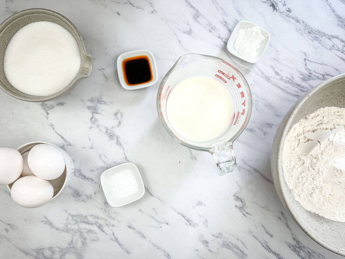 Old Fashioned Whipped Cream Cake - Retro Recipe Book