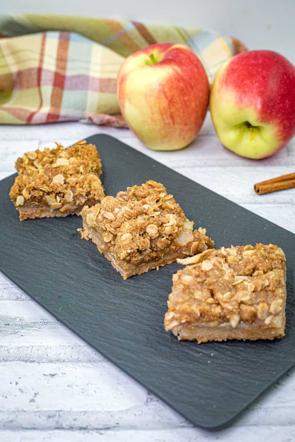 Dutch Apple Pie Squares - Retro Recipe Book