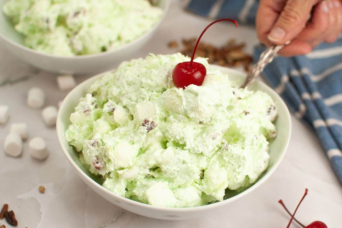 Watergate Salad (Watergate Fluff Salad) - Retro Recipe Book
