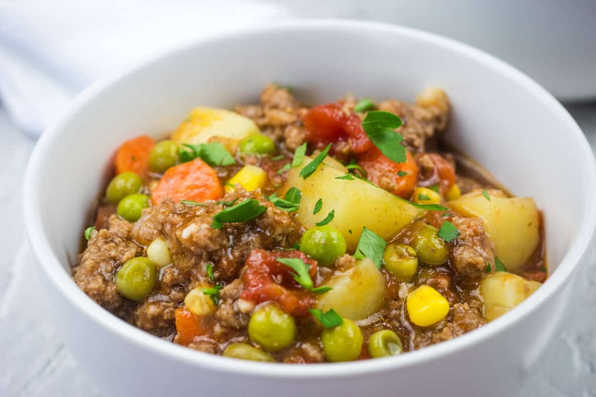 Mom’s Hamburger Stew - Retro Recipe Book