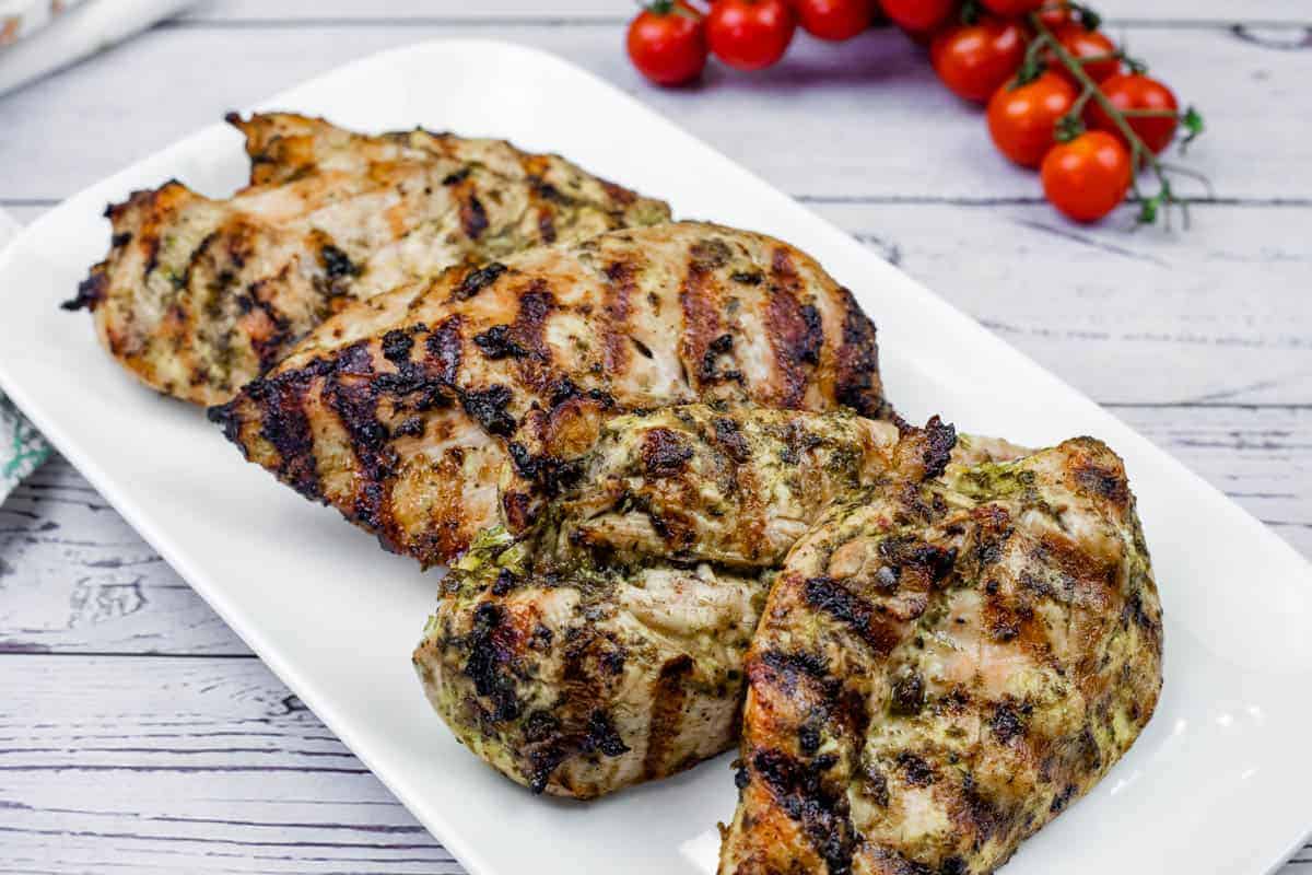 19 Chicken Recipes That Skip the Cheese and Heavy Sauces and Still Come ...