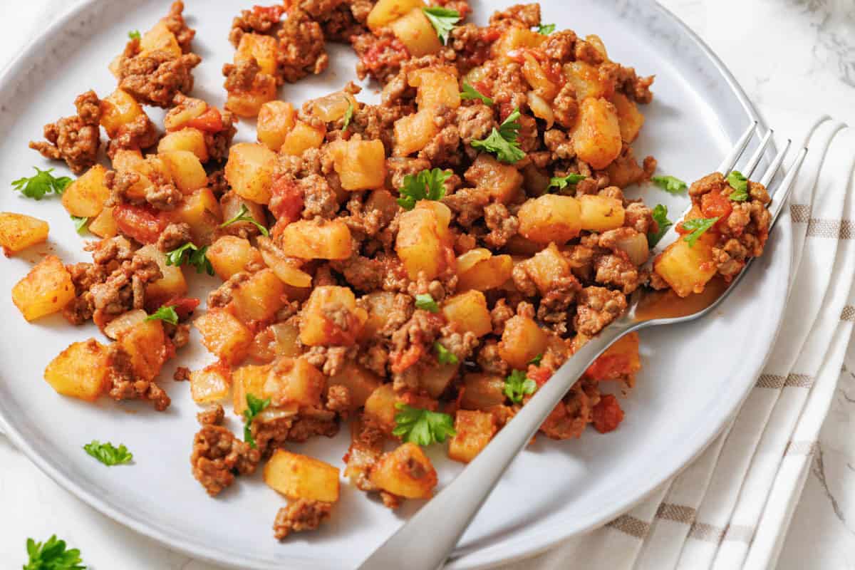 35 Ground Beef Recipes That Use the Ingredients You Already Have at ...